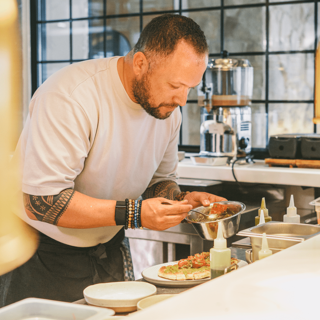 James Knight-Pacheco - Abu Dhabi, UAE - Seen Holding